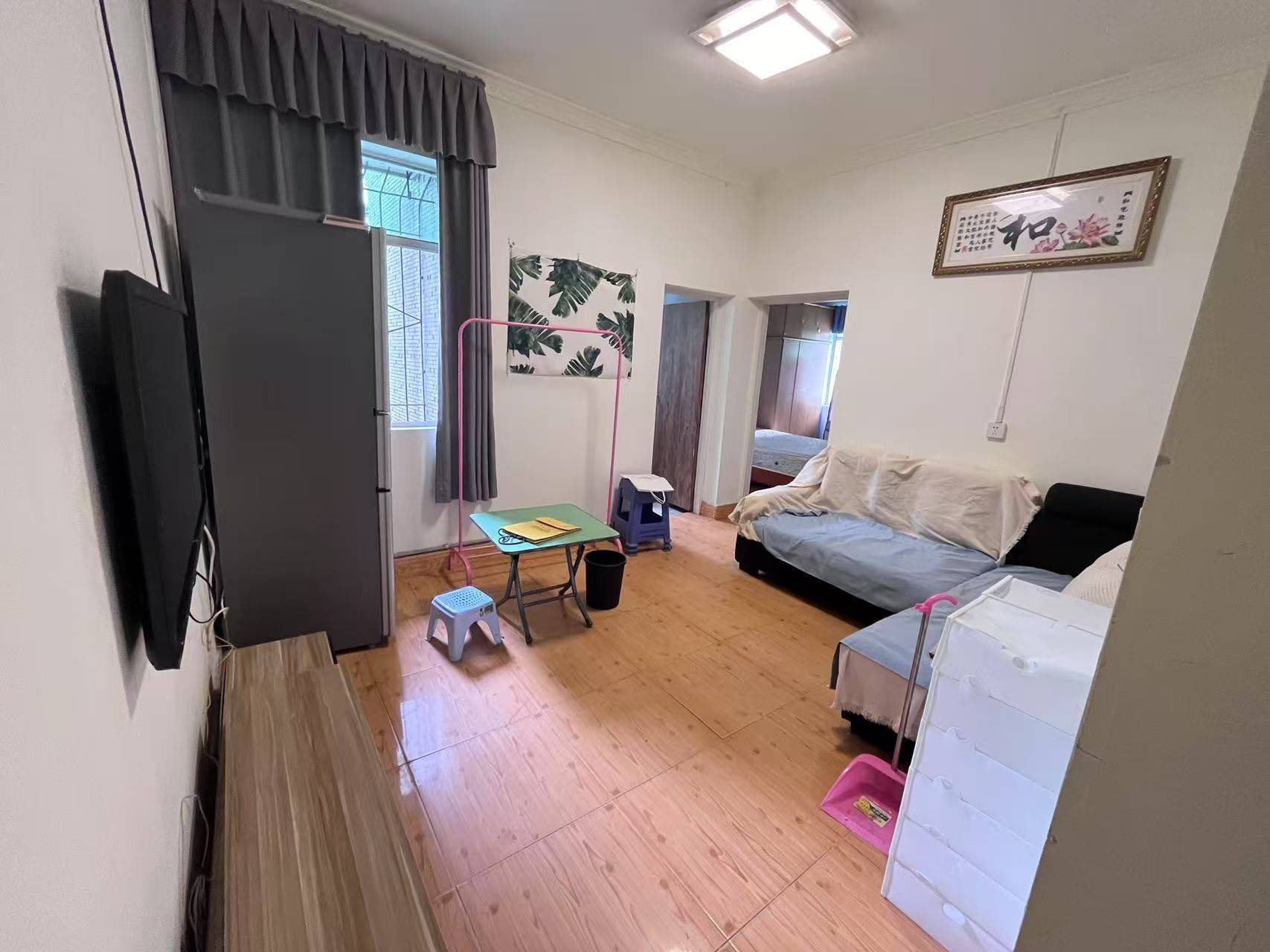 Chongqing-Shapingba-Cozy Home-Clean&Comfy-No Gender Limit-Hustle & Bustle